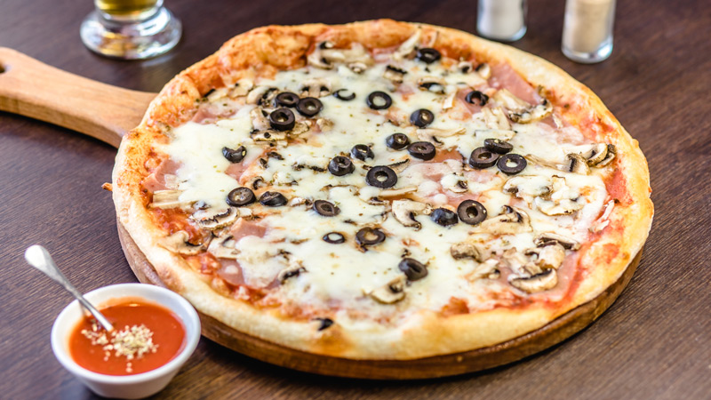 Pica Capricciosa | Helga's Pub - Mesi Mesi | Mister D dostava hrane