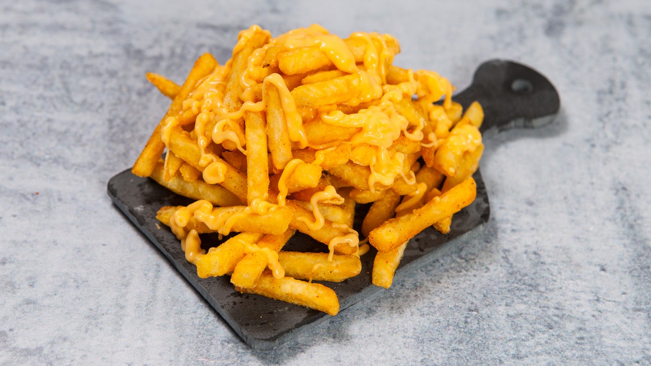 Pomfrit sa čedar sirom | Tasty Zone | Mister D dostava hrane