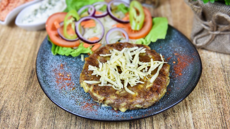 Gurmanska mala pljeskavica 200 grama | Gurman-roštilj iz Leskovac ...