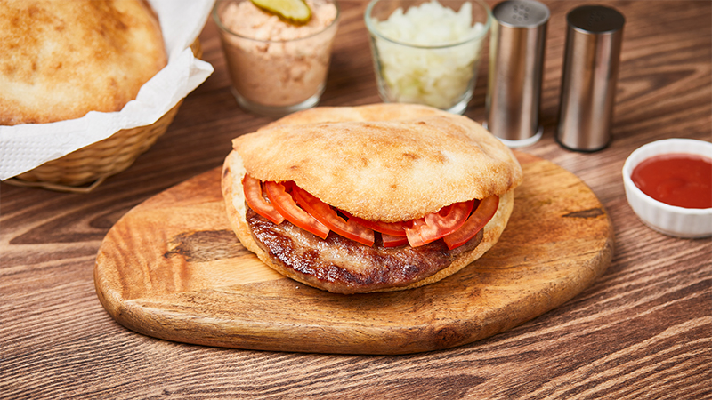 Pljeskavica velika + pomfrit + Coca-Cola 500 ml | Good Food Vojislava ...